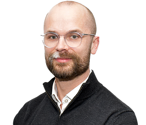 Laurie Martin | Manager